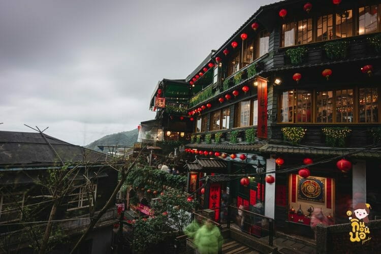 Jiufen Old Street ช็อปปิ้ง ชมวิว จิบชา ที่หมู่บ้านโบราณจิ่วเฟิ่น ...